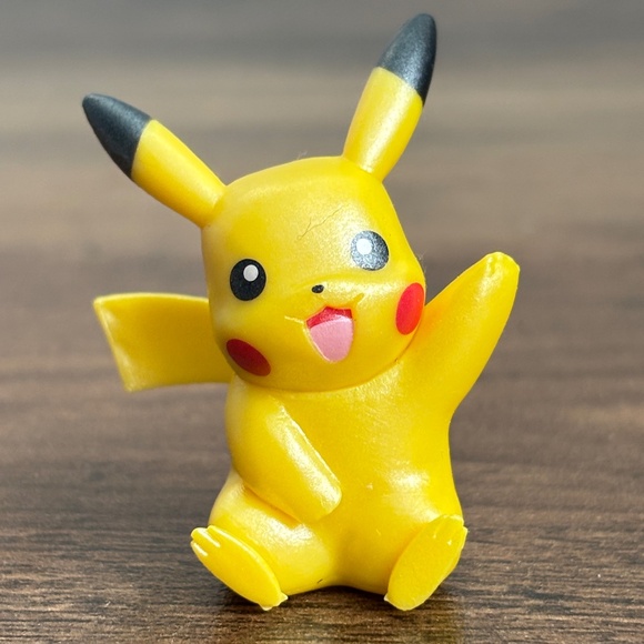 Pokemon | Toys | Pokmon Pikachu Metallic Toy Battle Action Mini Figure ...